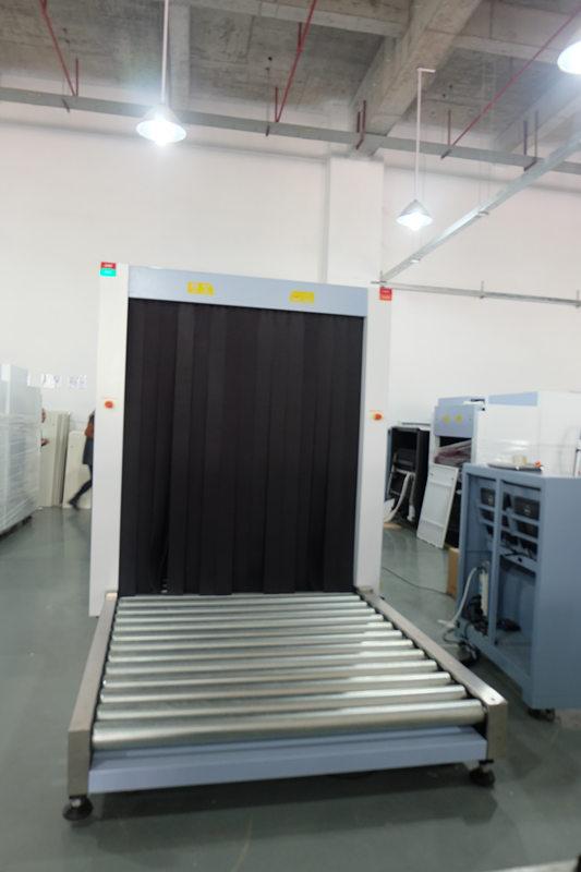 Cargo Pallet X Ray Baggage Scanner SPX150180 Airport Bag Scanner White ...